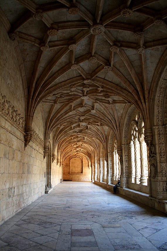 Gothic Arcitecture-lowres – Open CourseWare Telkom University